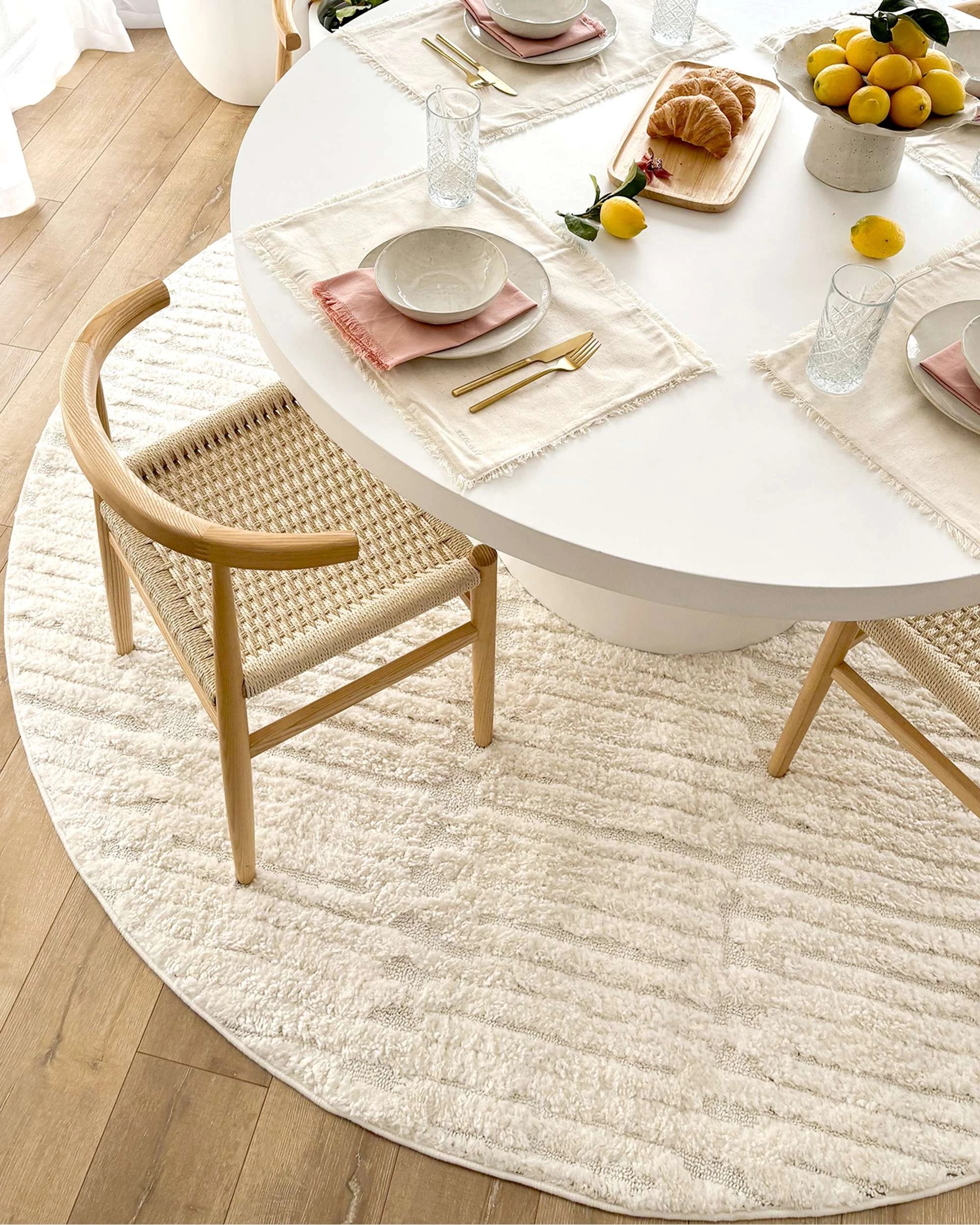 Loopsie Ribera Textured Round Rug-120cm x 120cm - White - Kmart