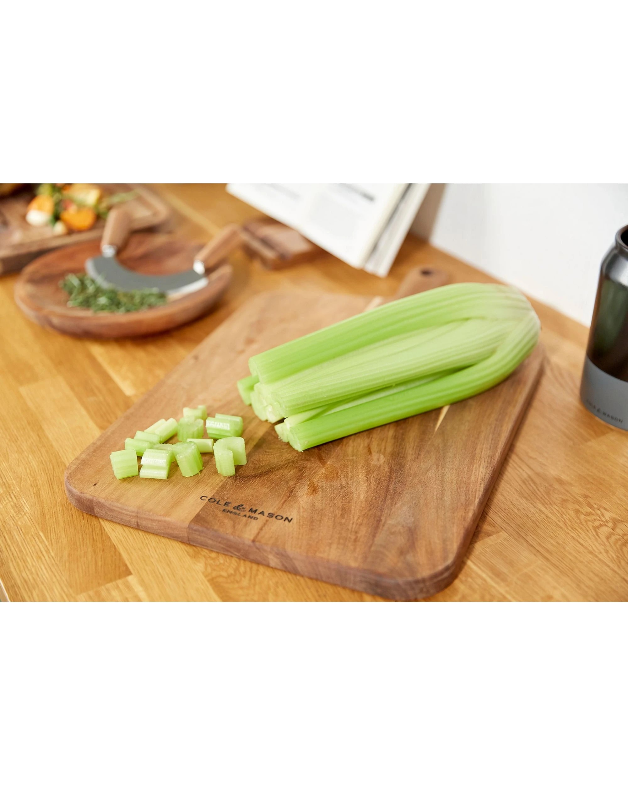 Cole & Mason Barkway Acacia Chopping & Serving Board - Large (D52.2 x ...